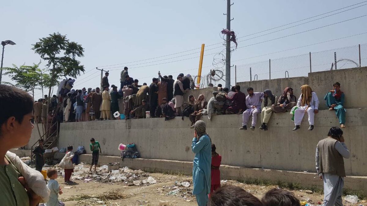 The Fall of Kabul: Foreign intervention, state-building, and political ...